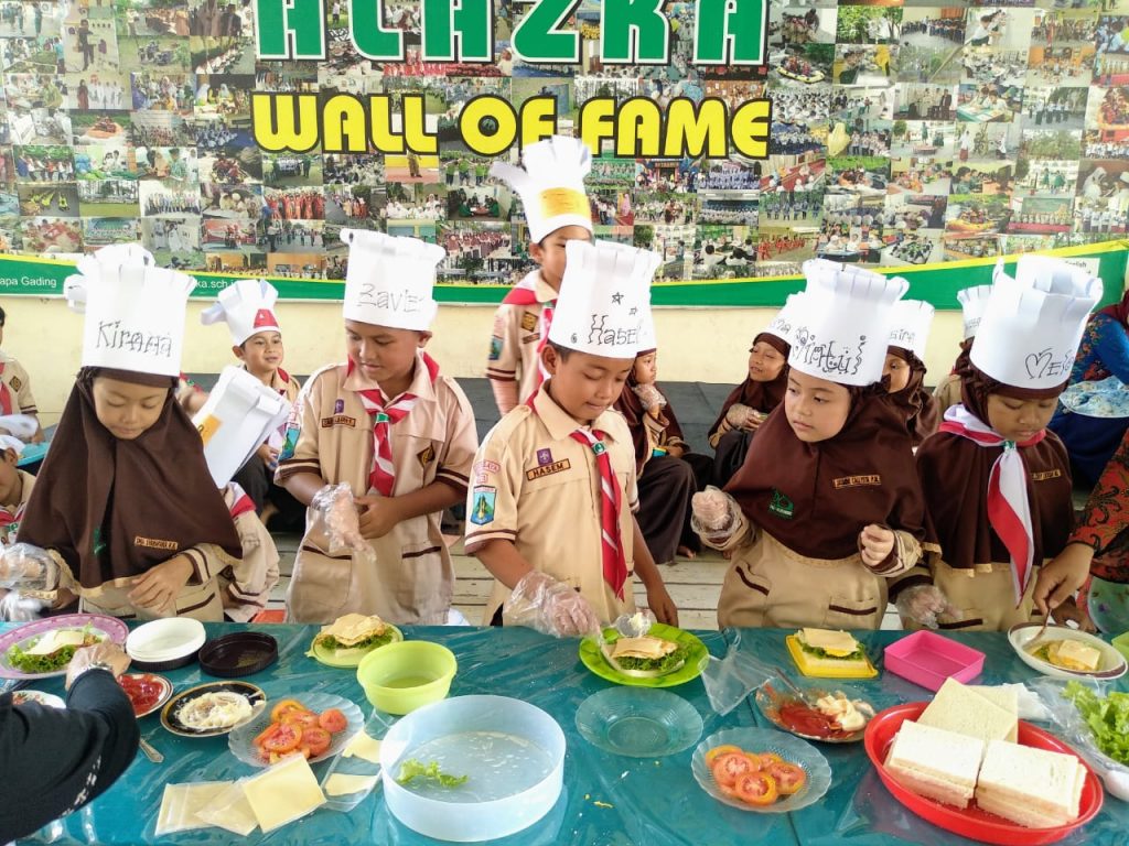 Membuat Menu Sehat Sandwich Puncak Tema Hidup Bersih Dan Sehat – Al ...